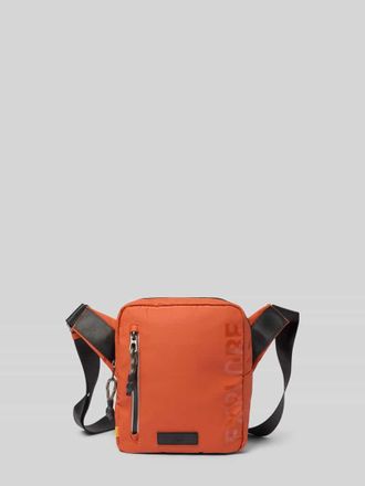 Camel Active Crossbody Bag mit Statement-Print Modell EXPLORE