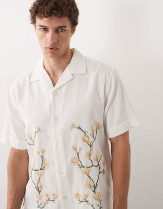 Abercrombie & Fitch Kastiges, kurz&auml;rmliges Hemd in Wei&szlig; mit Stickerei