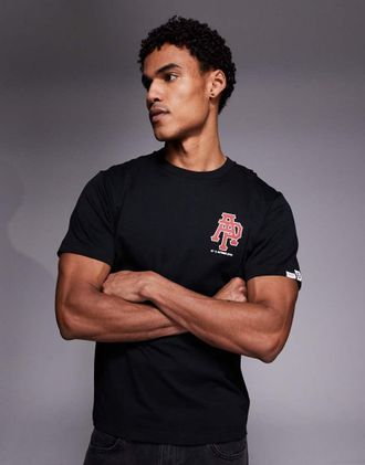 Aape By A Bathing Ape AAPE by A BATHING APE - T-Shirt in Schwarz mit R&uuml;ckenprint