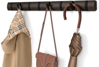 Umbra Flip 8 Garderobenhaken - Moderne, Schlichte und Platzsparende Garderobenleiste mit 8 Beweglichen Haken für Jacken, Mäntel, Schals, Handtaschen und Meh