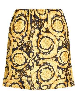 Versace HOSEN & R&Ouml;CKE - Shorts & Bermudashorts auf YOOX.COM