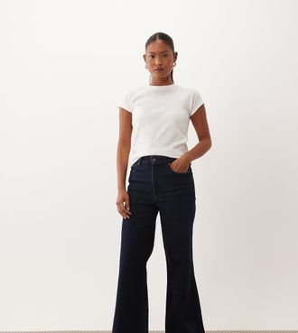 Good American Petite Palazzo High-Waist-Flared-Jeans in dunkler Waschung-Blau