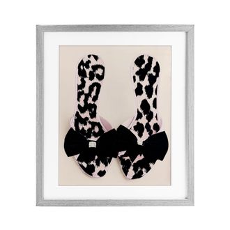 Stupell Industries Cat Walk Spotted Shoes Kunstdruck unter Glas, Design von Annabelle Hall, 53,3 x 43,2 cm, Weiß