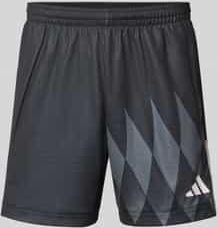 adidas Regular Fit Shorts mit Logo-Print Modell Tiro