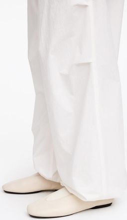Arket Sportlicher Lederballerina -Beige