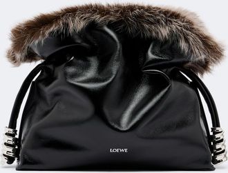 Loewe Clutch Flamenco Medium aus Leder mit Shearling