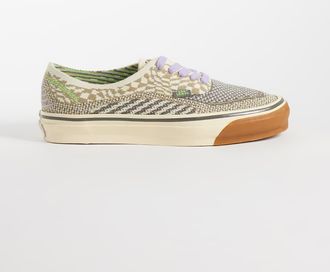 Vans LX Authentic 44 baskets &agrave; motif marron