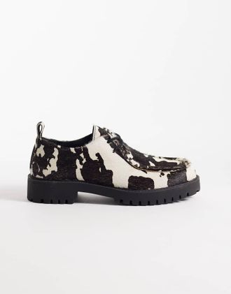 WALK LONDON Walk London - Clara - Apron-Schuhe mit Kuhfellmuster-Bunt