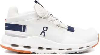 On Sur les baskets Cloudnova 2