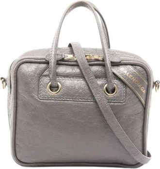 Balenciaga Pre-owned Sac bandouli&egrave;re 2-en-1 Blanket Square S en cuir - Femme - Pre-owned - Gris - Taille: ONE Size