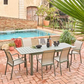 Sweeek Table de jardin extensible aluminium + 6 assises kaki. 4 chaises. 2 fauteuils. 6 places. textil&egrave;ne