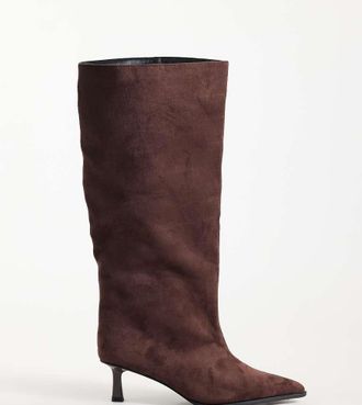 Public Desire Lola Kitten-Heel-Stiefel bis zum Knie in Braun aus Velourslederimitat