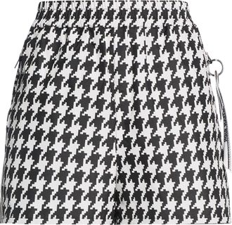 Dior HOSEN & R&Ouml;CKE - Shorts & Bermudashorts auf YOOX.COM