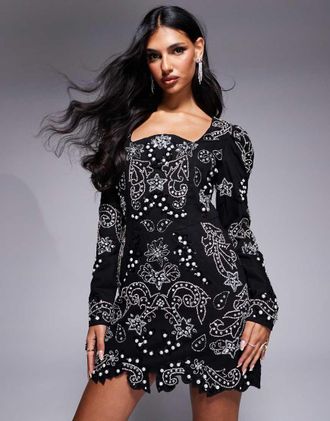 Asos Minikleid in Schwarz mit silberner Verzierung