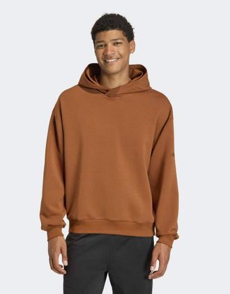 adidas adidas Performance - Soft Lux - Kapuzenpullover in ged&auml;mpftem Bronze-Braun