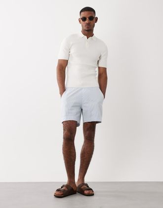Abercrombie & Fitch Short 6 pouces ray&eacute; &agrave; enfiler - Blanc