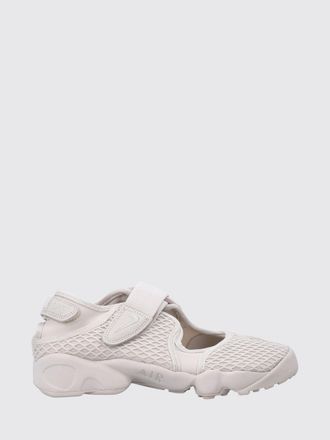 Nike Baskets Femme couleur Mastic