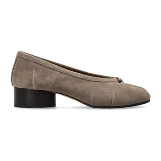 Maison Margiela Chaussures &agrave; talon en daim avec d&eacute;coupe Tabi - Femme - Chaussures - Beige - Taille: 40 EU