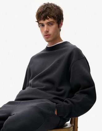 Superdry Blank - Oversize-Sweatshirt in Ebenholz mit Rundhalsausschnitt-Grau