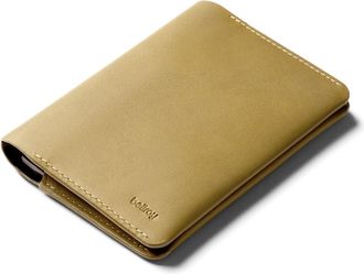 Bellroy Passport Cover (schlankes Reiseportemonnaie mit Kartenfächern und Platz für Bargeld und Reisedokumente) - Mustard