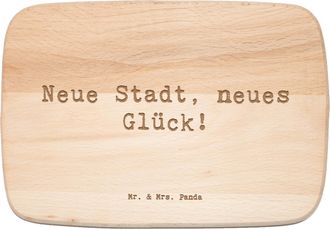 Mr. & Mrs. Panda Fr&uuml;hst&uuml;cksbrett Spruch Umzug Neue Stadt - Geschenk, Tapetenwechsel, Schneidebrett, Menschen ermutigen, Holzbrett, Mut, L&auml;cheln ins