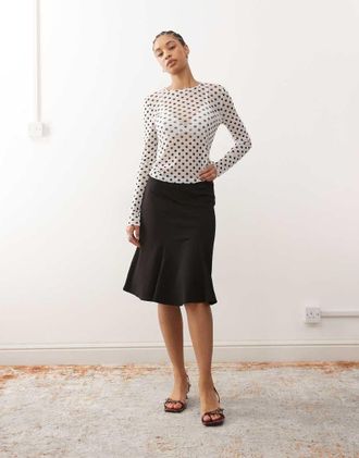 Weekday Midirock in Schwarz mit Schlitz