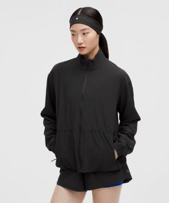 lululemon Laufjacke mit UV-Schutz und Kordelzug an der Taille für Frauen - Größe XL in Black