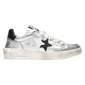 2Star Silberne laminierte Ledersneaker mit schwarzen und wei&szlig;en Lederelementen - - Shoes - Damen - Grau - 37 EU