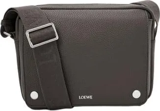 Loewe Pebble messenger moyen en cuir de veau grain&eacute; souple