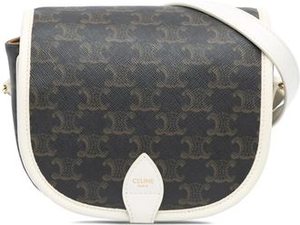 Celine Hobo Bags - Medium Triomphe Coated Canvas Folco Crossbody - Gr. unisize - in Braun - f&uuml;r Damen