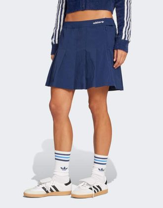 adidas Originals Faltenrock in Nacht-Indigo-Blau