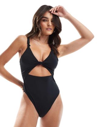 Accessorize Accesorize - Maillot 1 pi&egrave;ce en maille &agrave; d&eacute;coupe - Noir