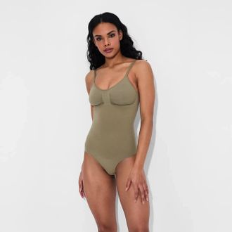 creamy fabrics Bodysuit Sculpting Shapewear mit String