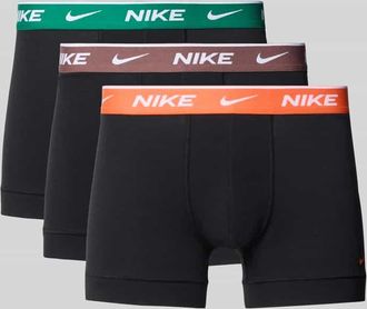 Nike Slim Fit Trunks mit Logo-Stitching Modell Essential