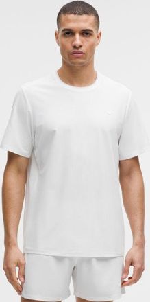 lululemon Haut de tennis ray&eacute;e &agrave; protection anti-UV pour Hommes - Taille 2XL