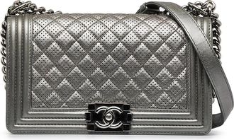 Chanel Hobo Bags - Old Medium Quilted Perforated Metallic Lambskin Bo - Gr. unisize - in Grau - f&uuml;r Damen