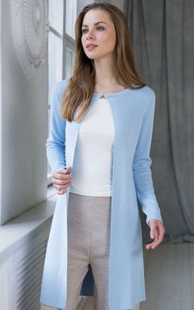 Passioni Cardigan in Blau, mit schlichter Optik und Rundhalsausschnitt