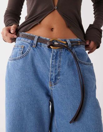 Petit Moments Schlaufengürtel in Schokobraun und Gold-Optik-Brown