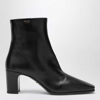 Prada Schwarze Stiefeletten aus Kalbsleder