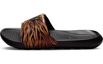 Nike Nike Femme Victori One Women s Print Slide, Noir, 40.5 EU