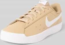 Nike Sneaker mit Label-Detail