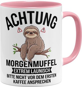 OM3 witzige Kaffee-Tasse mit Spruch - Faultier (Sloth) - ACHTUNG Morgenmuffel extrem launisch - Spruchtasse - Keramik Becher - 325ml - Beidseitig Bedruckt