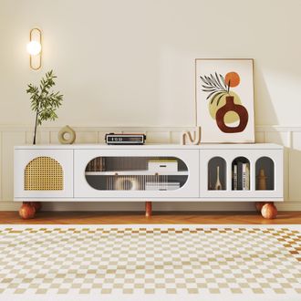 Generic TV-Möbel mit Rattan-Türen, Glasschiebetür und offenen Bogenfächern, Lowboard mit goldenen Griffen und massiven Holzfüßen, modernes Design, ideal für W