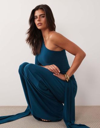 Asos combinaison asym&eacute;trique &agrave; une &eacute;paule avec d&eacute;tail cape-&eacute;charpe et lien vert p&eacute;trole-Bleu