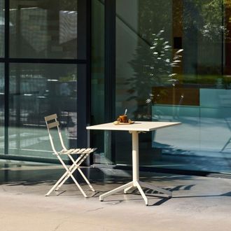 Sweeek Table de jardin bistrot carr&eacute;e pliante acier 2 places 70 cm beige - Chiara