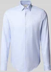 Calvin Klein Slim Fit Business-Hemd mit Knopfleiste