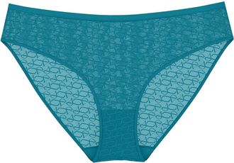Triumph Tai-Slip Red Label Triumph Signature Sheer