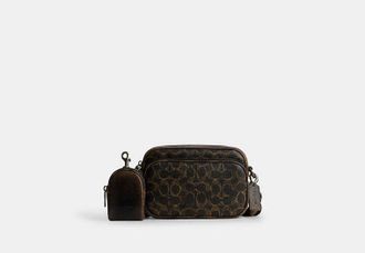 Coach Finlay Umh&auml;ngetasche Aus Loved-Signature-Canvas