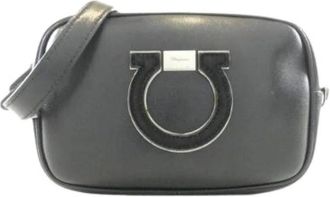 Ferragamo Pre-owned Sac bandouli&egrave;re en cuir de veau - Femme - Pre-owned - Noir - Taille: ONE Size
