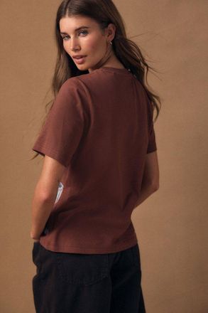 Next T-Shirt KurzarmT-Shirt mit Grafikstickerei (1-tlg)